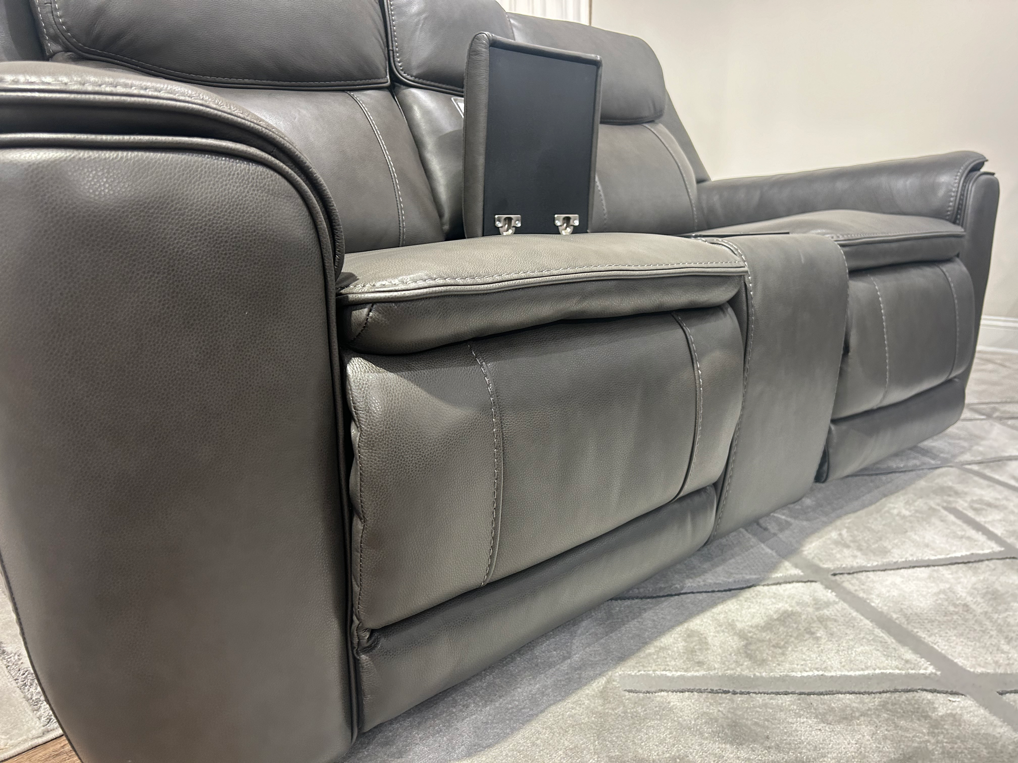 Cheers by Manwah | Curly's Furniture